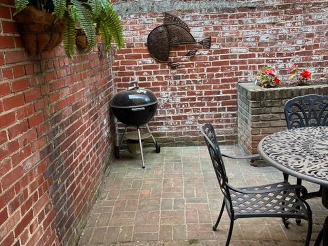 1 BR, 1 BA Apartment 436 6th St NE, Unit 1, Washington, DC 20002