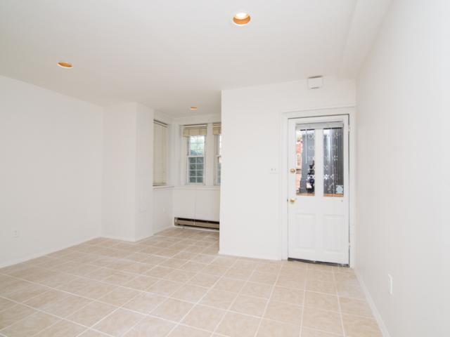 1 BR, 1 BA Apartment 438 3rd St NE, Washington, DC 20002
