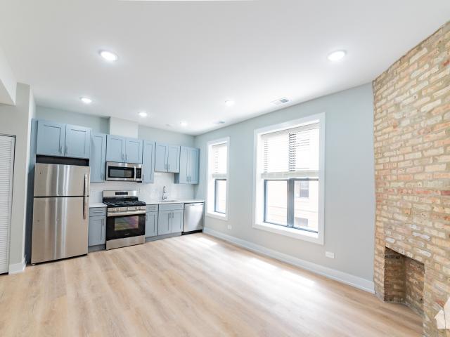 1 BR, 1 BA Apartment 438 West Belden Avenue, Chicago, IL 60614