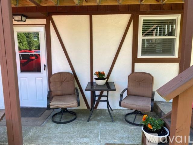 1 BR, 1 BA Apartment 43 Candlewood Vista, New Milford, CT 06776