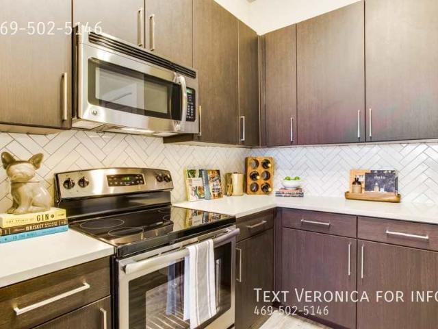1 BR, 1 BA Apartment 5415 Maple Ave, Dallas, TX 75235
