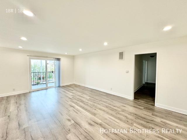 1 BR, 1 BA Apartment 5415 Newcastle Ave, Encino, CA 91316