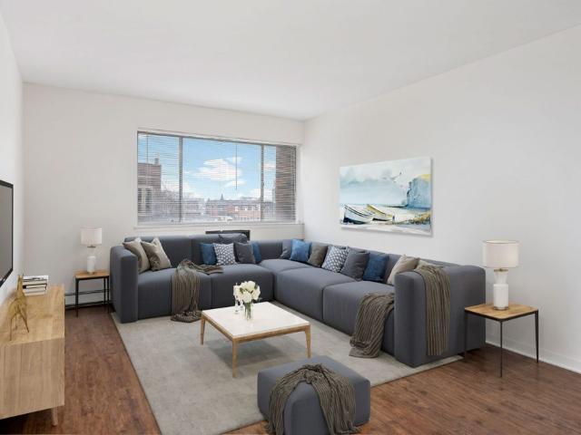 1 BR, 1 BA Apartment 544 W Melrose Unit 250, Chicago, IL 60657