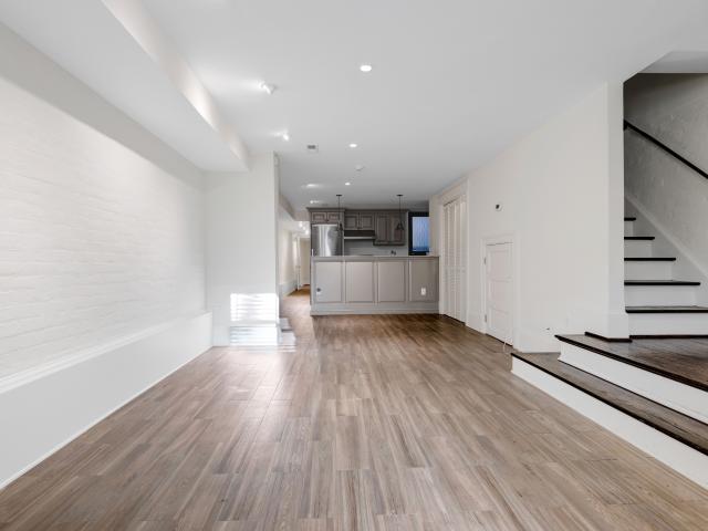 1 BR, 1 BA Apartment 545 11th St SE Apt 1, Washington, DC 20003