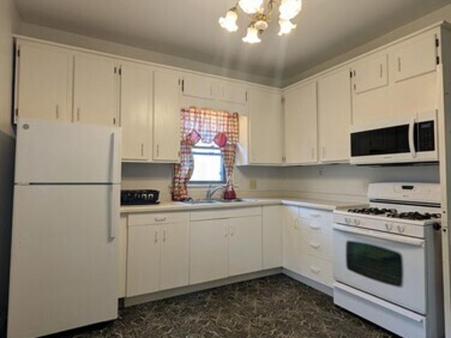 1 BR, 1 BA Apartment 545 3rd St, Unit 1, Frost, MN 56033