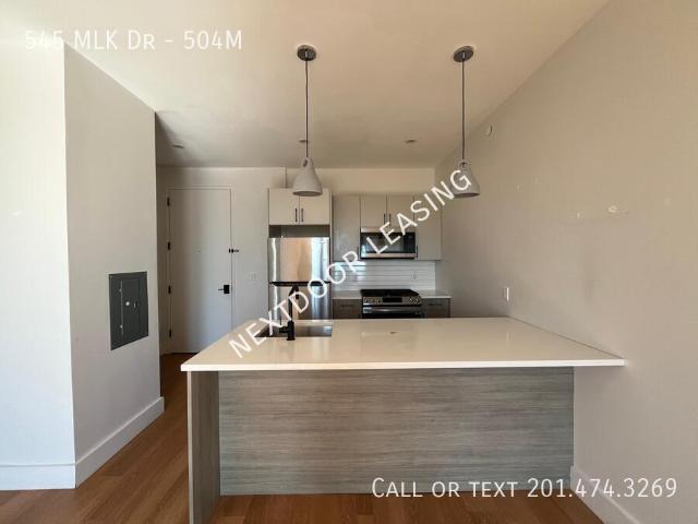 1 BR, 1 BA Apartment 545 MLK Dr, Jersey City, NJ 07304