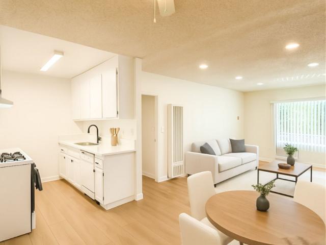 1 BR, 1 BA Apartment 5461 Kester Ave, Sherman Oaks, CA 91411