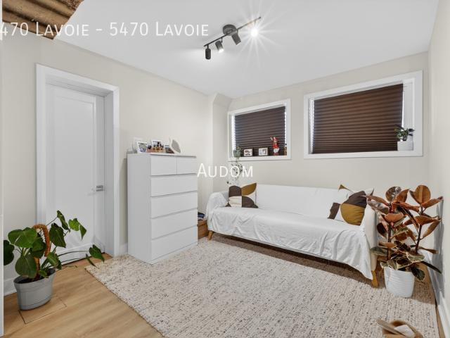 1 BR, 1 BA Apartment 5470 Lavoie, Montreal, QC H3W 1N8