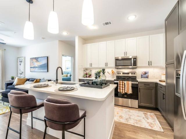 1 BR, 1 BA Apartment 5490 Denton Dr Cut off Unit 2362, Dallas, TX 75235