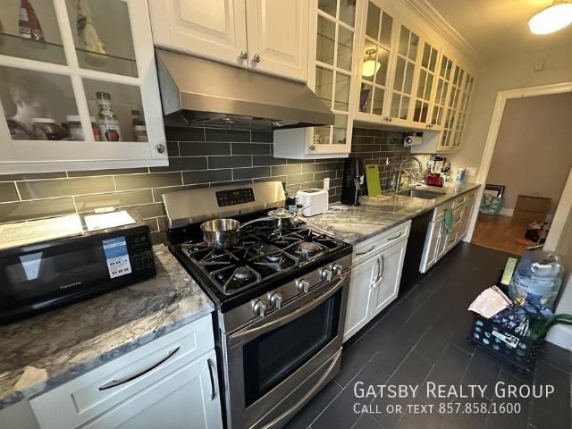 1 BR, 1 BA Apartment 549 Centre St Newton, MA 02458