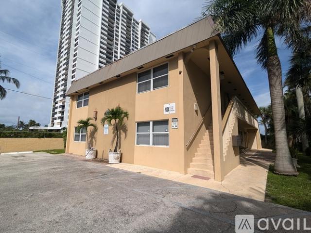 1 BR, 1 BA Apartment 5500 N Flagler Dr, Unit 3, West Palm Beach, FL 33407