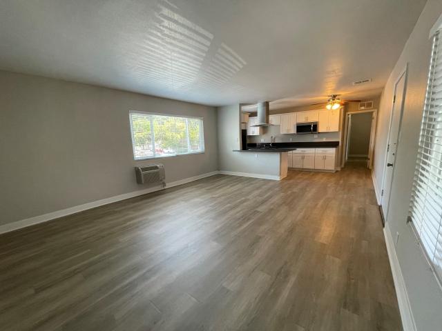 1 BR, 1 BA Apartment 5504 Quakertown Avenue Unit 14 A, Woodland Hills, CA 91364