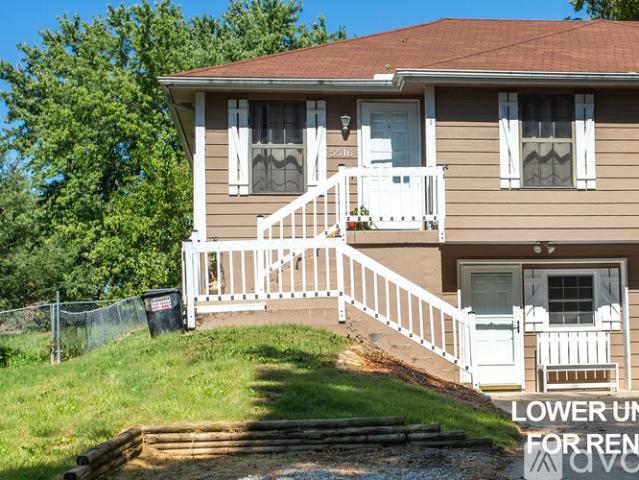 1 BR, 1 BA Apartment 5516 Northwest Cimarron Drive, Unit 5516 NW Cimarron Drive, Parkville, MO 64152