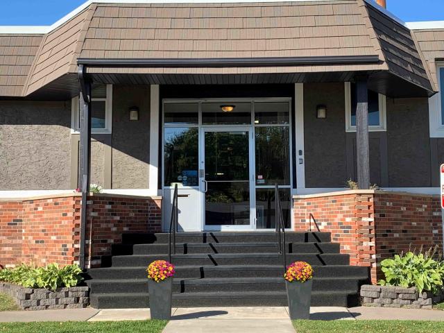 1 BR, 1 BA Apartment 5521 Brookdale Drive North Unit 4106, Minneapolis, MN 55443