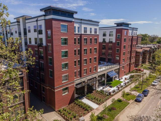 1 BR, 1 BA Apartment 5539 Pershing Avenue Unit 328, Saint Louis, MO 63112