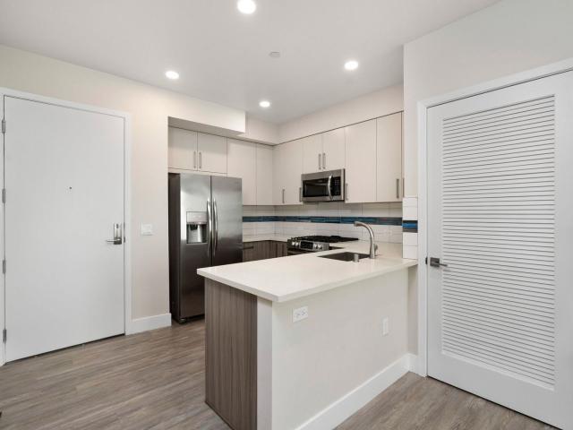 1 BR, 1 BA Apartment 5550 Bonner Avenue Unit 401, North Hollywood, CA 91601
