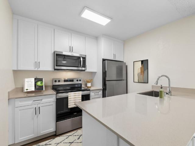 1 BR, 1 BA Apartment 555 Paularino Avenue Unit 00A 107, Costa Mesa, CA 92626