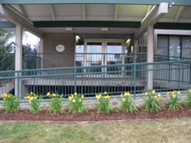 1 BR, 1 BA Apartment 555 South Layton Blvd Milwaukee, WI 53215