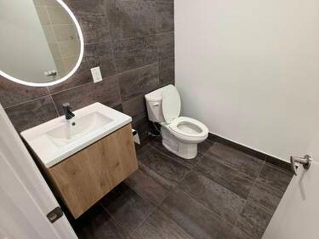 1 BR, 1 BA Apartment 556 Market St, Unit 3A, Newark, NJ 07105