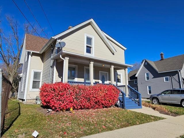 1 BR, 1 BA Apartment 558 Franklin Boulevard, Unit #2, Elgin, IL 60120