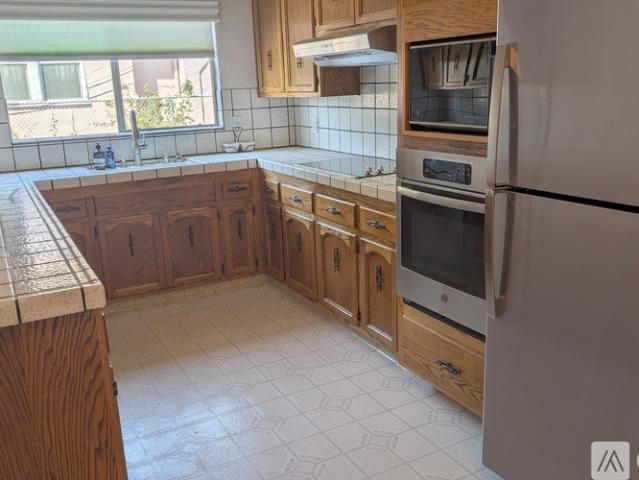 1 BR, 1 BA Apartment 559 Cherry Way, Unit room 2, Hayward, CA 94541