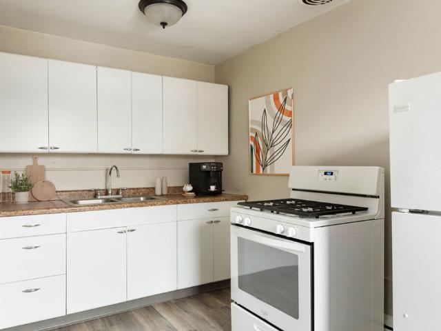 1 BR, 1 BA Apartment 563 Cleveland Avenue South Unit 205, Saint Paul, MN 55116