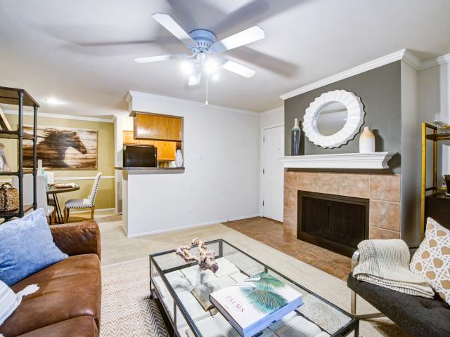 1 BR, 1 BA Apartment 5605 Village Glen Dr Unit 3612, Dallas, TX 75206