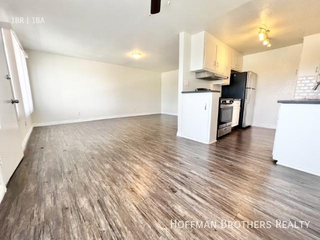 1 BR, 1 BA Apartment 5640 S La Brea Ave, Los Angeles, CA 90056