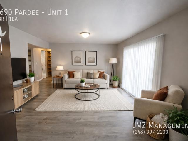 1 BR, 1 BA Apartment 5690 Pardee, Dearborn Heights, MI 48125