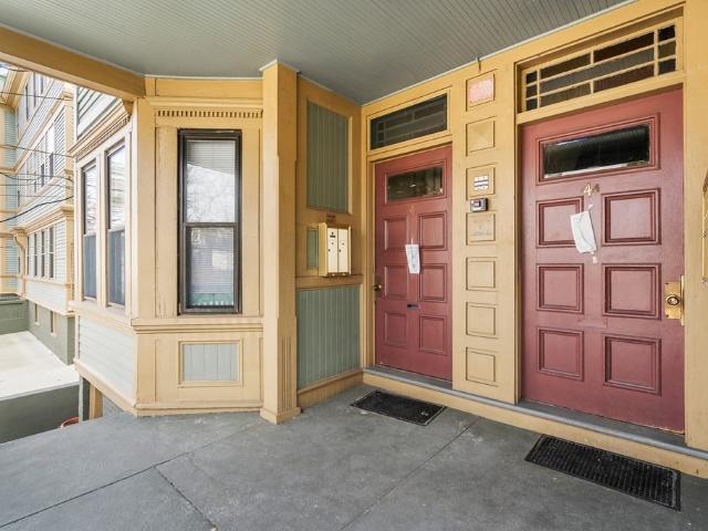 1 BR, 1 BA Apartment 56 Walnut St, Somerville, MA 2143