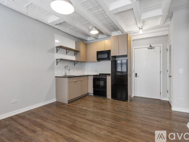 1 BR, 1 BA Apartment 5718 N Winthrop Ave, Unit 506, Chicago, IL 60660