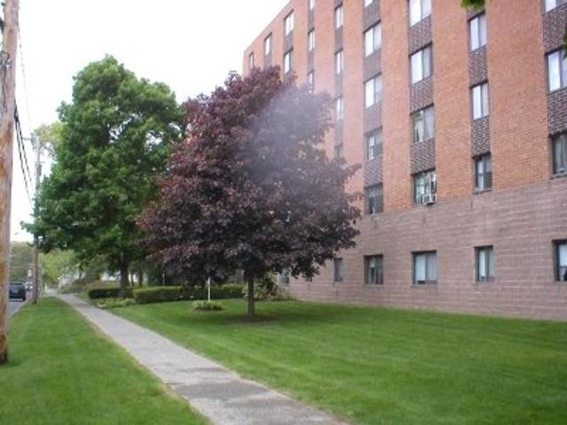 1 BR, 1 BA Apartment 57 Ballston Ave Saratoga Springs, NY 12866