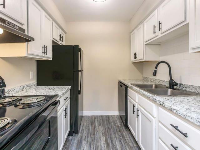1 BR, 1 BA Apartment 5800 Altama Ave Unit 009, Brunswick, GA 31525