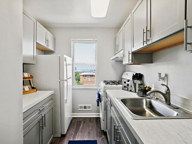 1 BR, 1 BA Apartment 5800 Boston Street Unit 4T, Baltimore, MD 21224