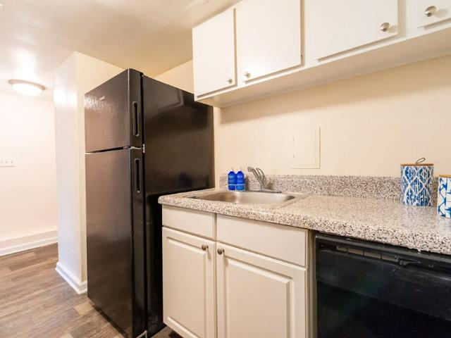 1 BR, 1 BA Apartment 5800 University Boulevard West Unit 500 528, Jacksonville, FL 32216