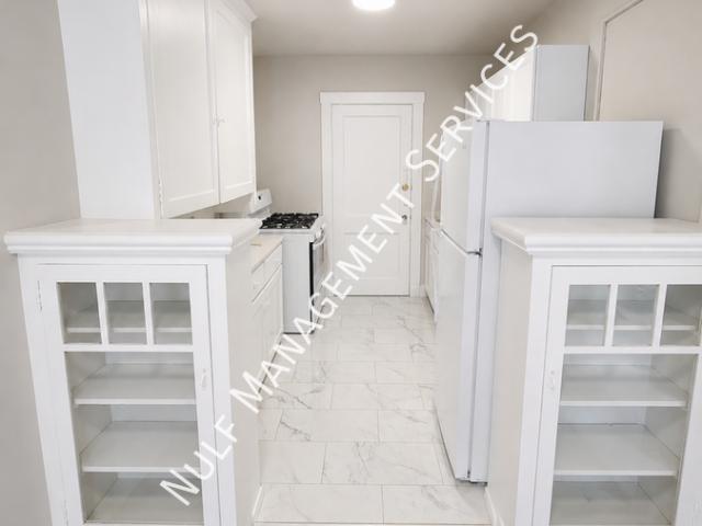 1 BR, 1 BA Apartment 5862 Forbes Avenue, Pittsburgh, PA 15217