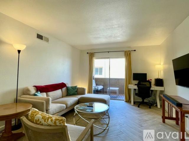 1 BR, 1 BA Apartment 5877 North Granite Reef Road, Unit 2229, Scottsdale, AZ 85250
