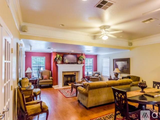 1 BR, 1 BA Apartment 5900 Mc Cain Park Pl, Unit 1, North Little Rock, AR 72117