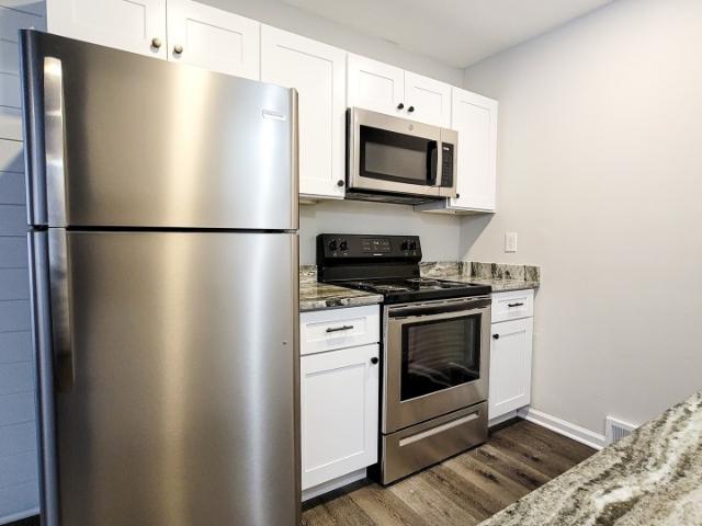 1 BR, 1 BA Apartment 590 E. Lewiston Unit 204, Ferndale, MI 48220