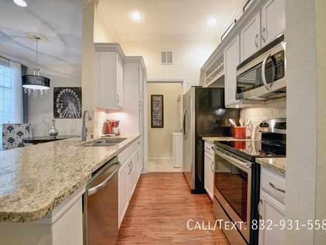 1 BR, 1 BA Apartment 5998 Memorial Dr, Houston, TX 77007