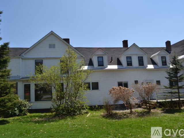 1 BR, 1 BA Apartment 59 School Street, Unit B, Lisbon, NH 03585