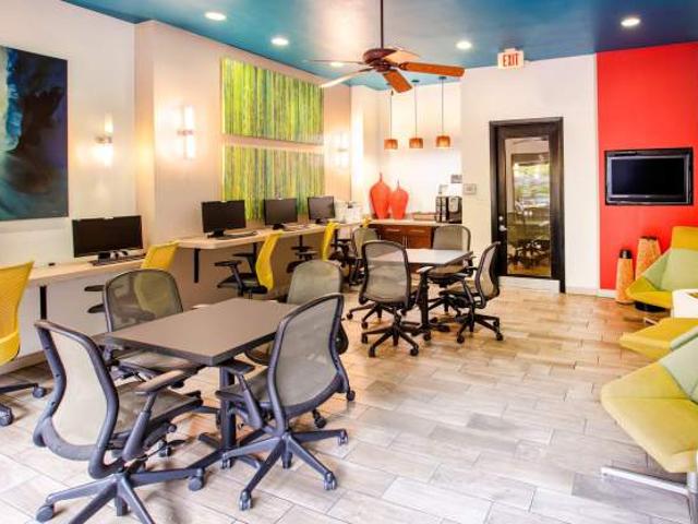 1 BR, 1 BA Apartment 5009 Addison Cir, Addison, TX 75001