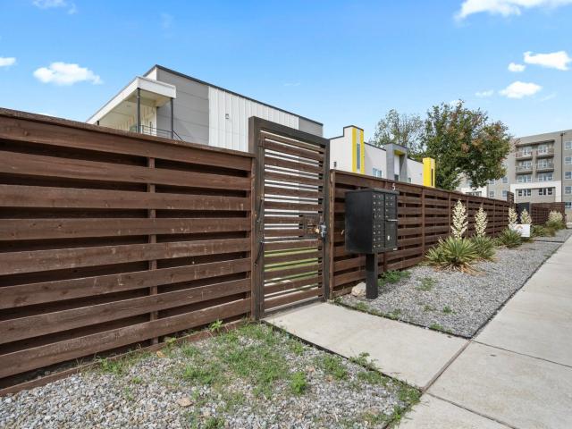 1 BR, 1 BA Apartment 5019 San Jacinto Street Unit 1 5025 109, Dallas, TX 75206