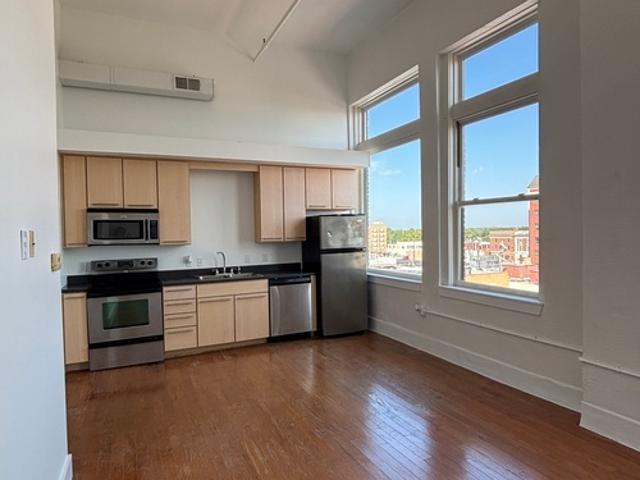 1 BR, 1 BA Apartment 501 S Main St, Unit 503, Joplin, MO 64801