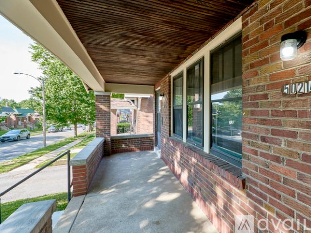 1 BR, 1 BA Apartment 5021 Ray Avenue, Unit B, St. Louis, MO 63116