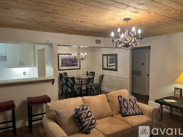 1 BR, 1 BA Apartment 5024 Sardis Rd Unit B, Unit B, Charlotte, NC 28270