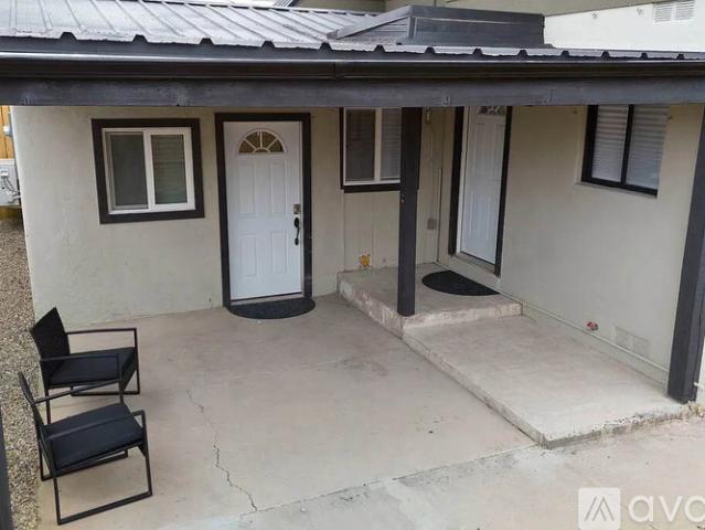 1 BR, 1 BA Apartment 505 Marble Avenue, Unit A Casita, Albuquerque, NM 87102
