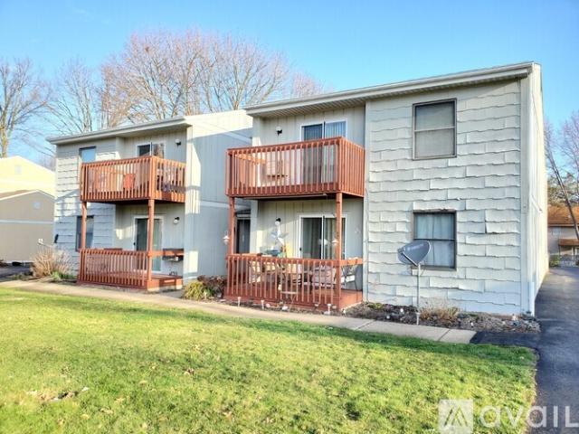 1 BR, 1 BA Apartment 509 Harmon St SW, Unit 3, North Canton, OH 44720