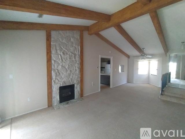 1 BR, 1 BA Apartment 50 Waterfall Cir, Unit 3B, Village Of Four Seasons, MO 65049