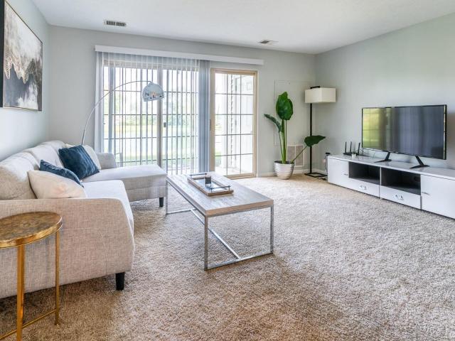 1 BR, 1 BA Apartment 510 Creekside Dr Unit 638 206, Lowell, IN 46356